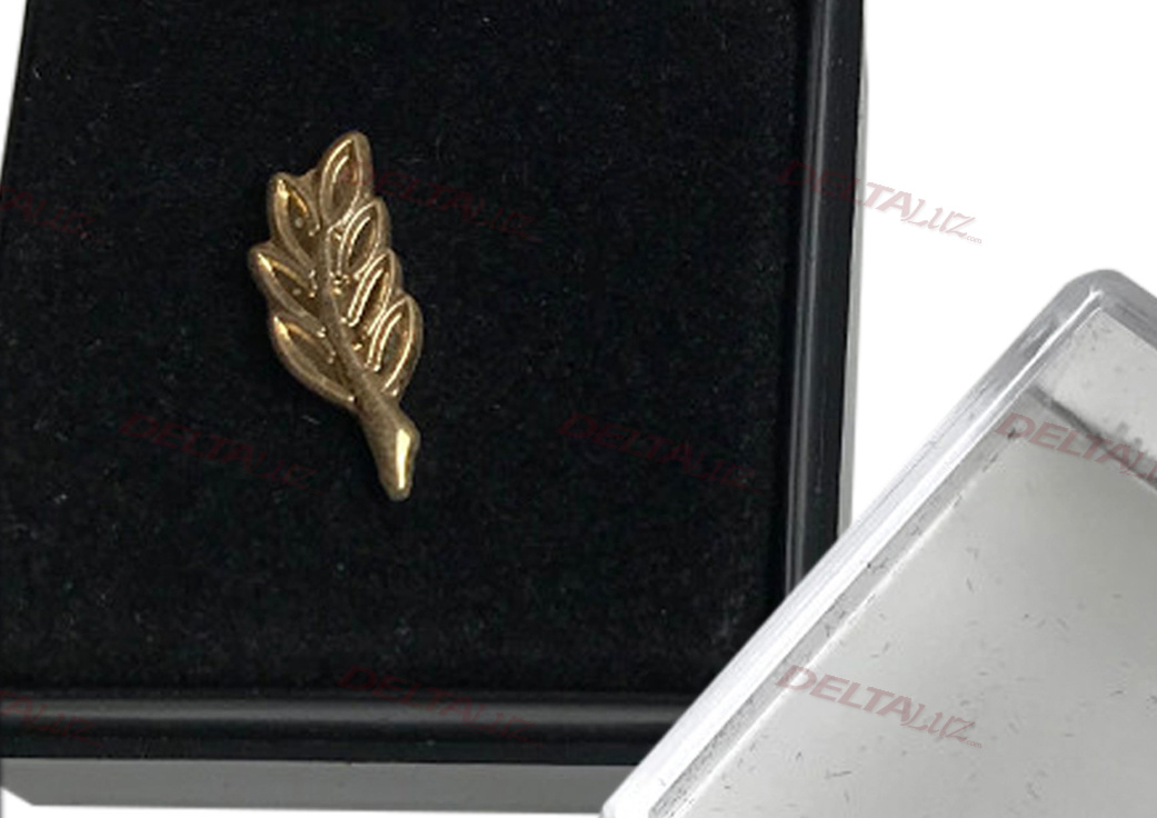 Pin's Prestige l'Acacia - Deltaluz.eu